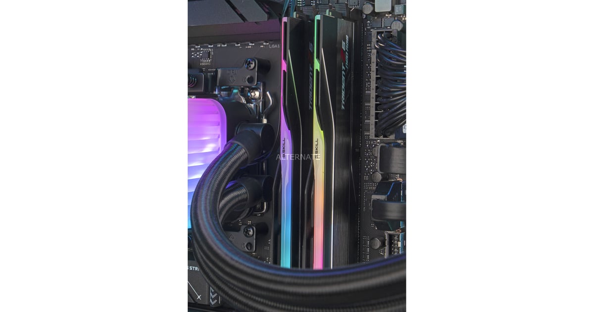 ALTERNATE Gaming-PC Window Edition • RTX 5090 • AMD Ryzen™ 7 9800X3D ...