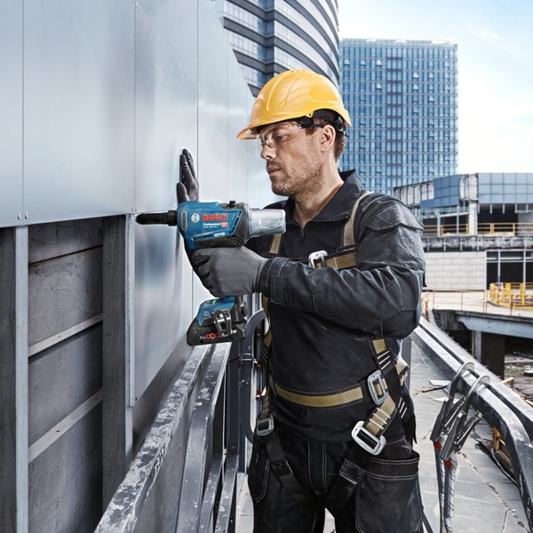 Bosch Professional Akku-Nietpistole GRG 18V-16 C Professional solo, 18Volt blau/schwarz, ohne ...