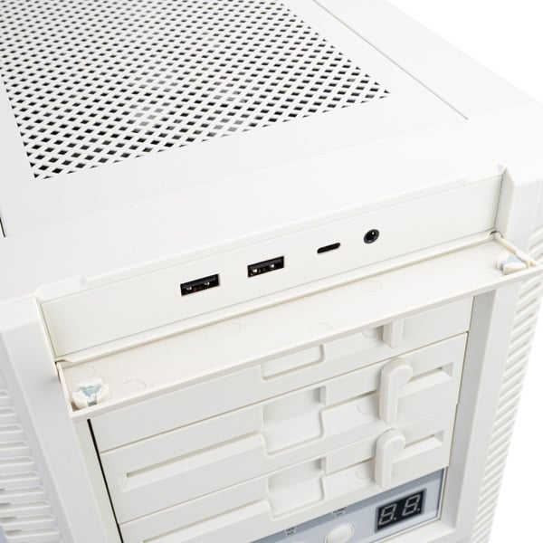 SilverStone FLP02, Tower-Gehäuse beige