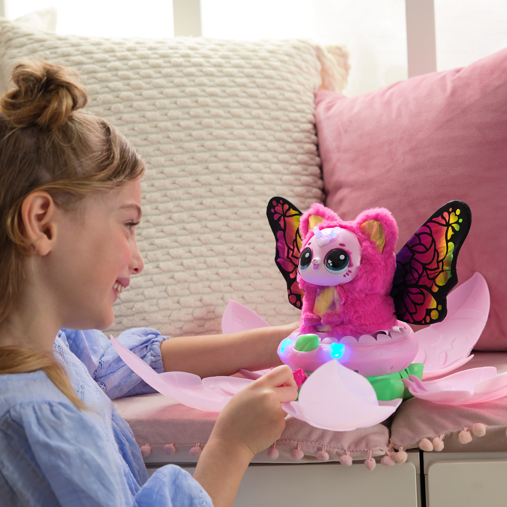 Spin Master Bloomables von Hatchimals - Kittyfly, Spielfigur