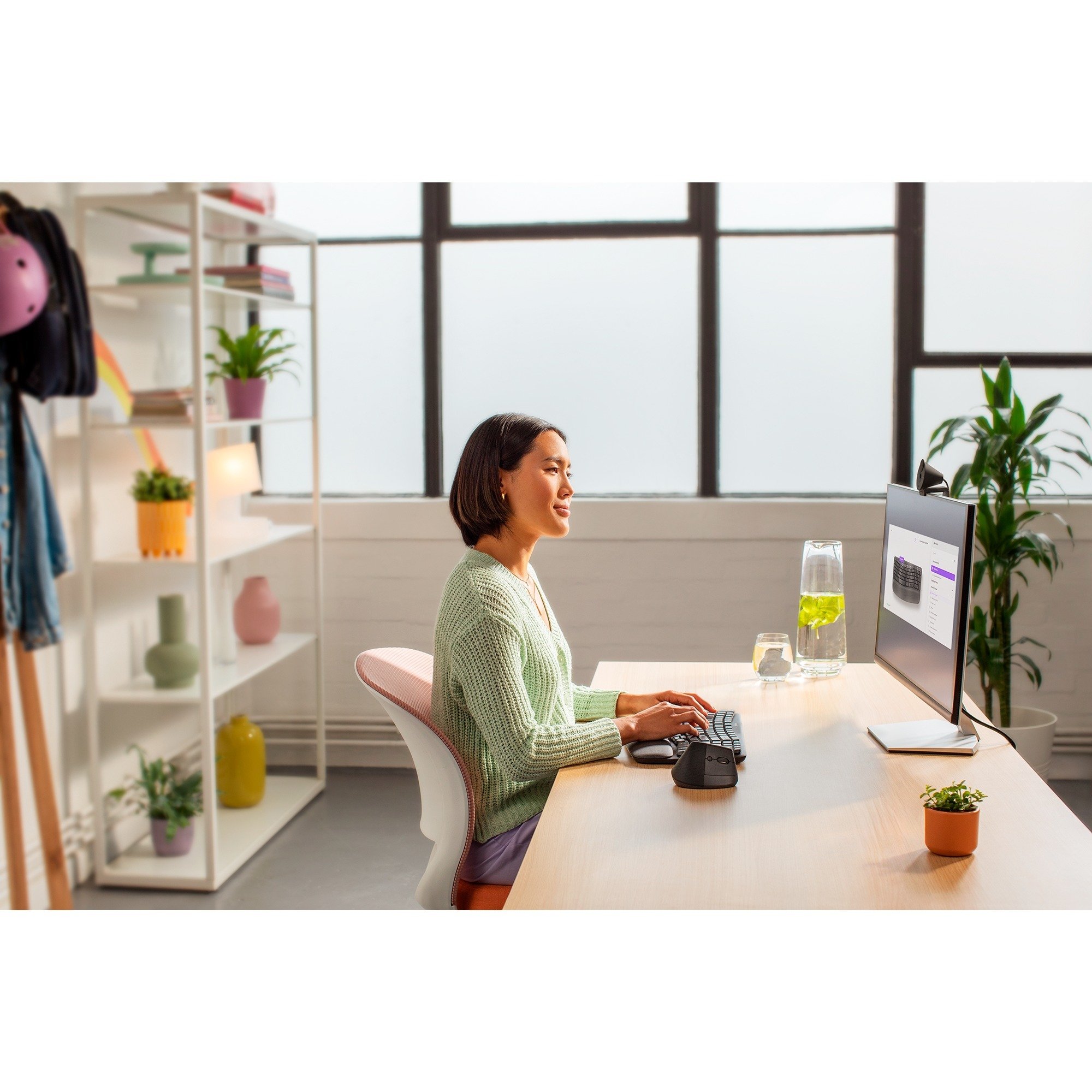 Logitech Wave Keys for Business, Tastatur schwarz, DE-Layout, Logi Bolt, Bluetooth, für Windows ...