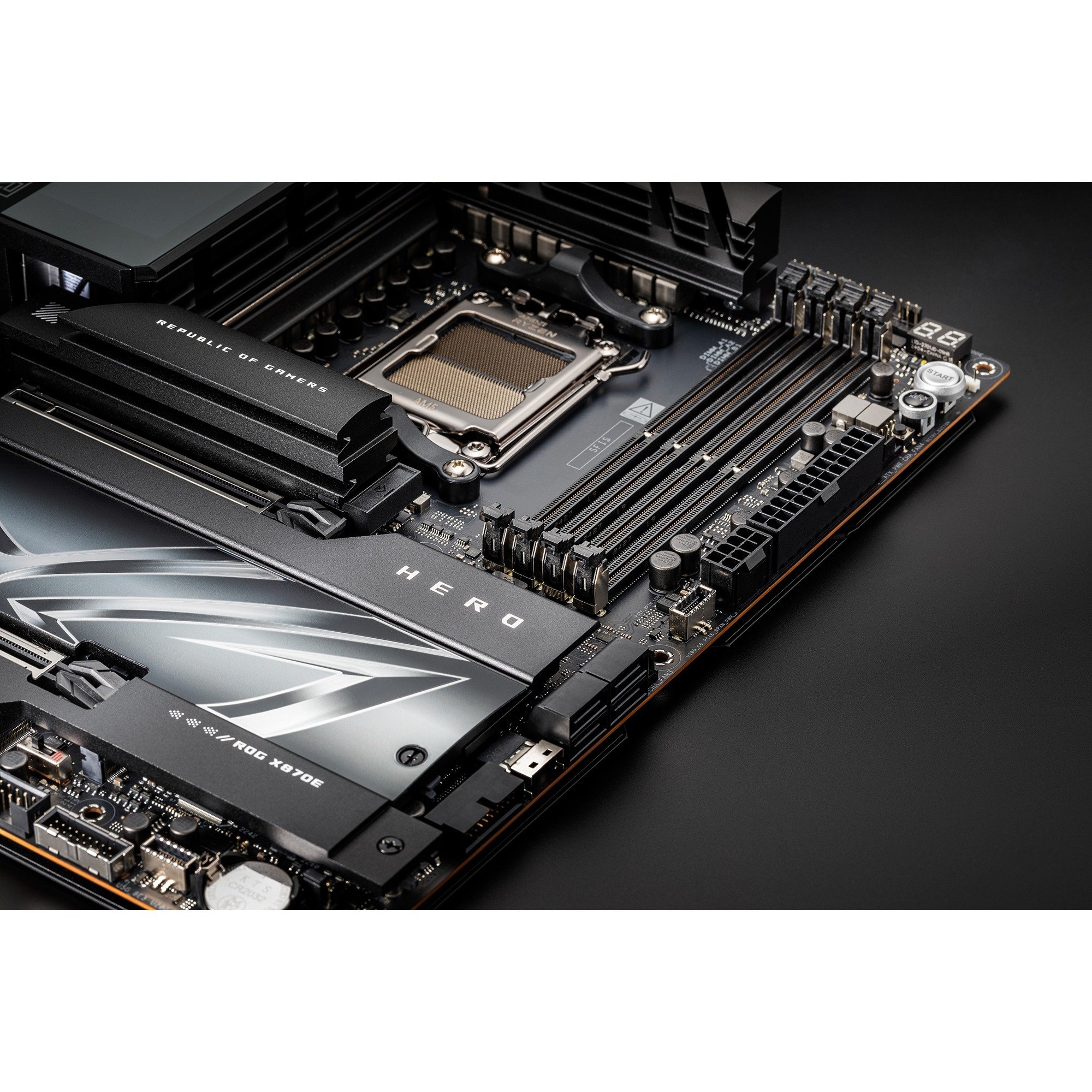 ASUS ROG CROSSHAIR X870E HERO, Mainboard
