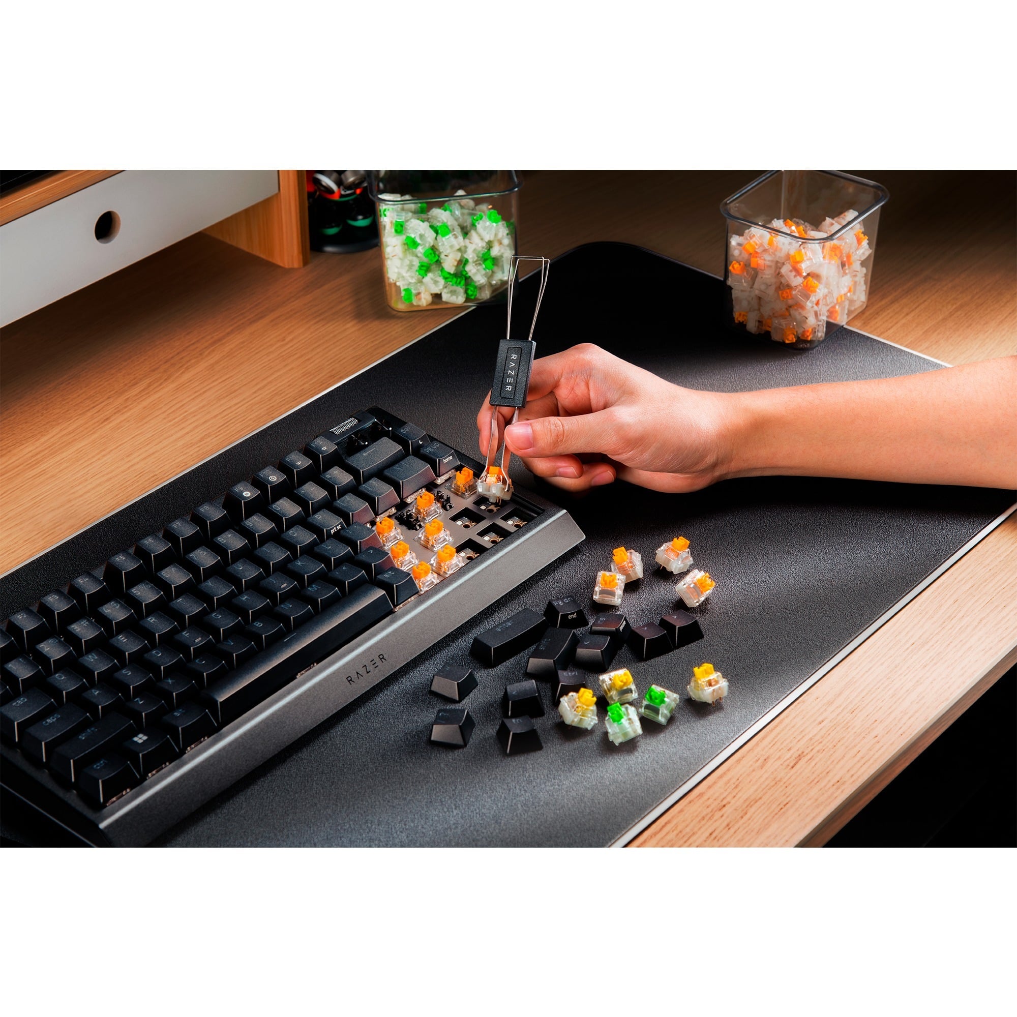 Razer BlackWidow V4 75%, Gaming-Tastatur schwarz, US-International ...